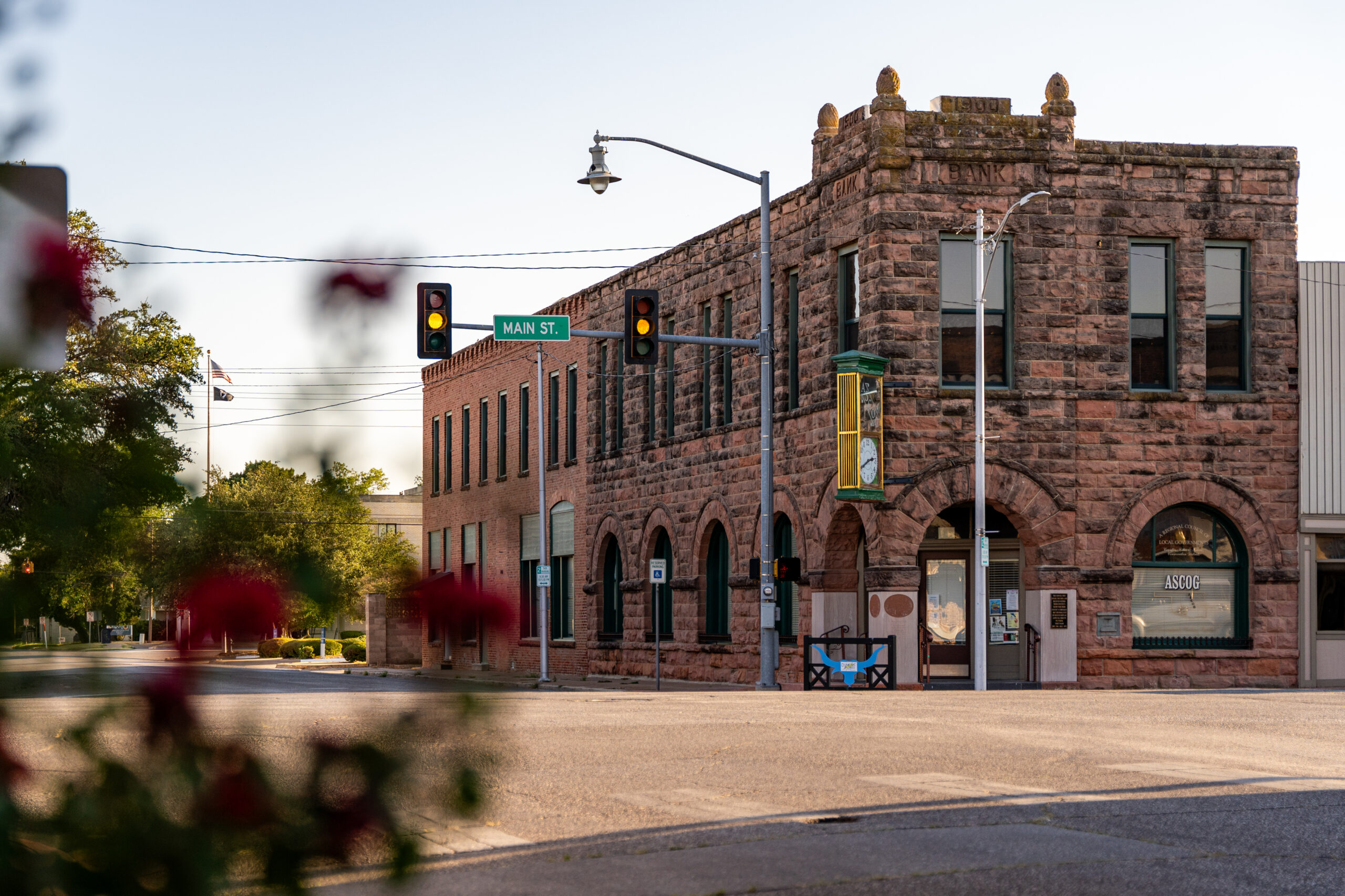 Spring Stroll - Main Street Duncan - Duncan Convention & Visitor's Bureau